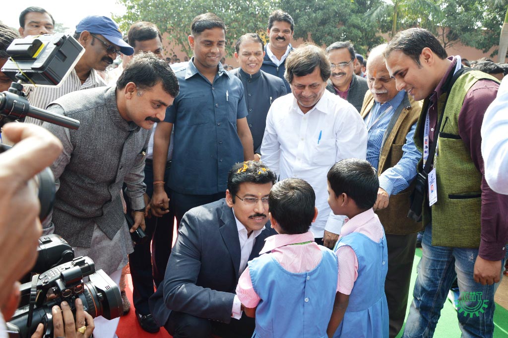 Hon'ble Union Minister Col. R.S. Rathore visits KIIT&KISS | KIIT ...