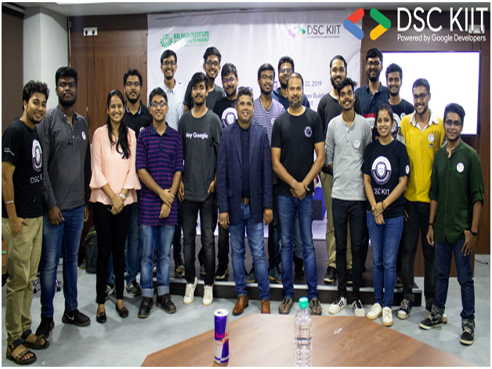DSC KIIT conducted "The Garage Hackathon 2019" at School of Computer ...