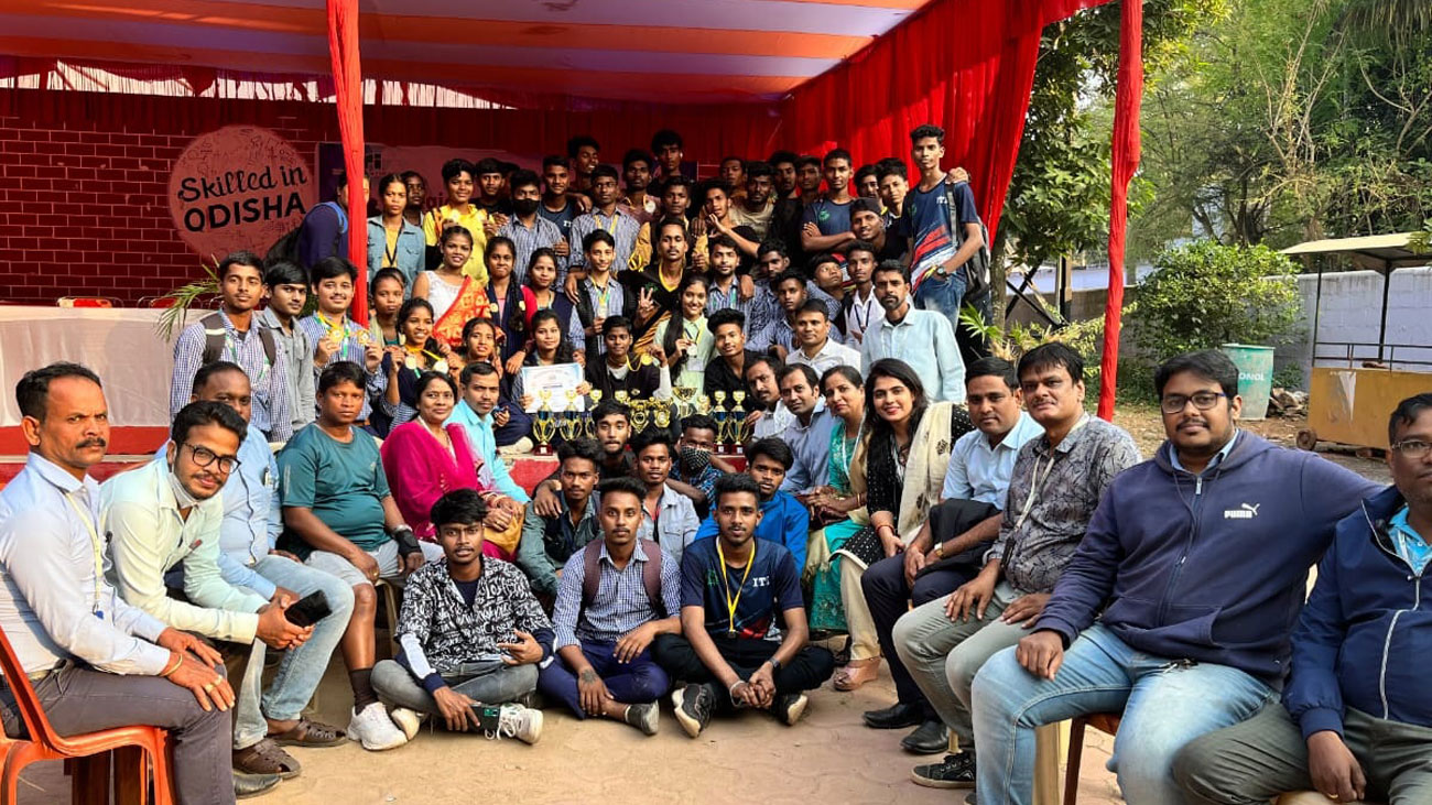 KIIT ITI Students and Staff Bring Laurel in Regional Level ITI Fest ...