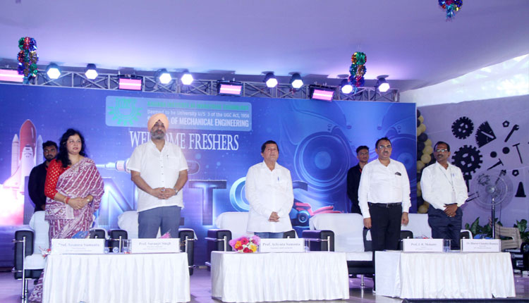 KIIT's School of Electronics Engineering Celebrates Freshers Day With ...